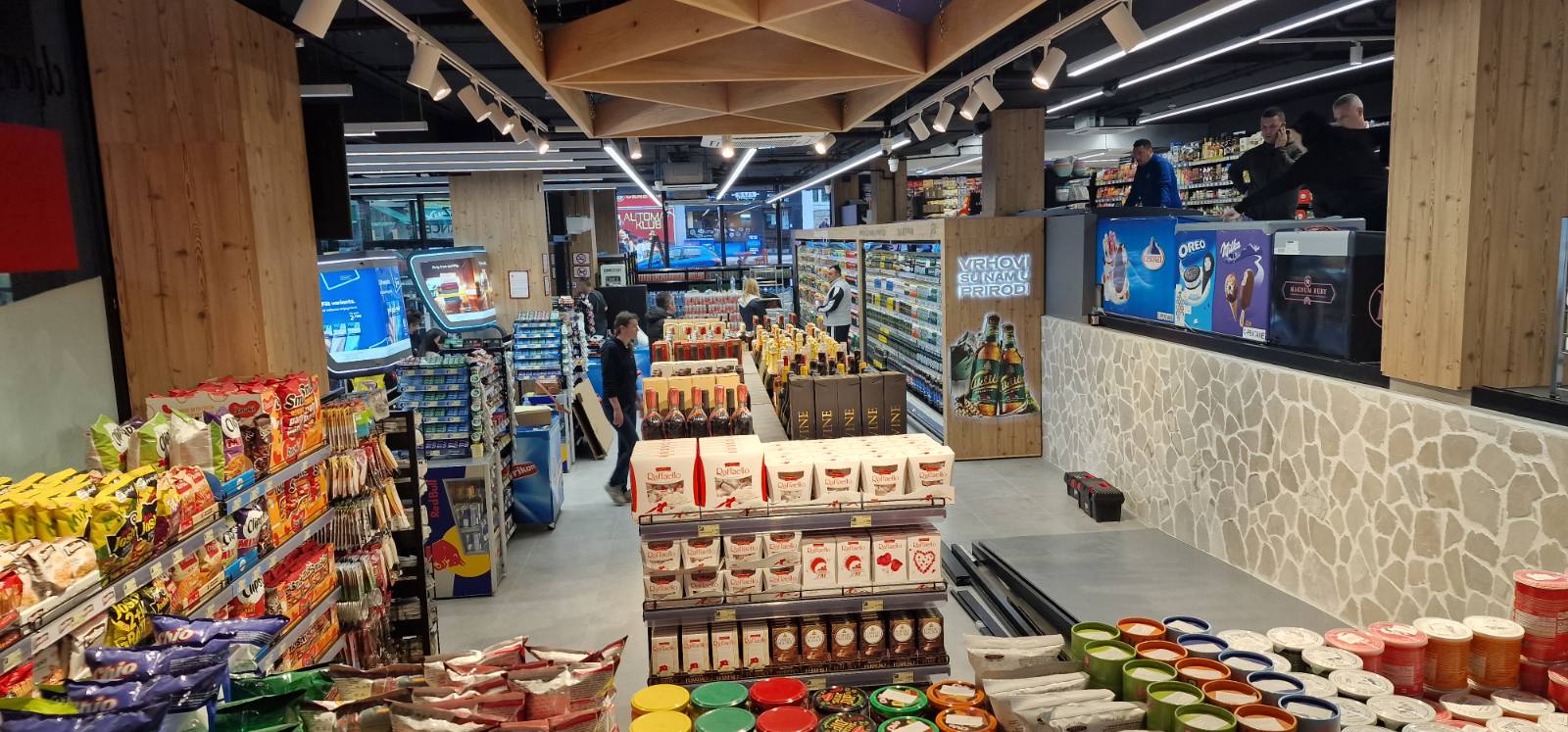 Turn-key solution for VOLI store - WSL Refrigeration